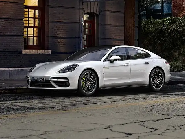 Porsche's Panamera hybrid cars to drive into India - Under the Hood ...