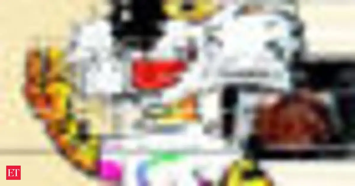 Govt downplays CVC report on fake certificates - The Economic Times