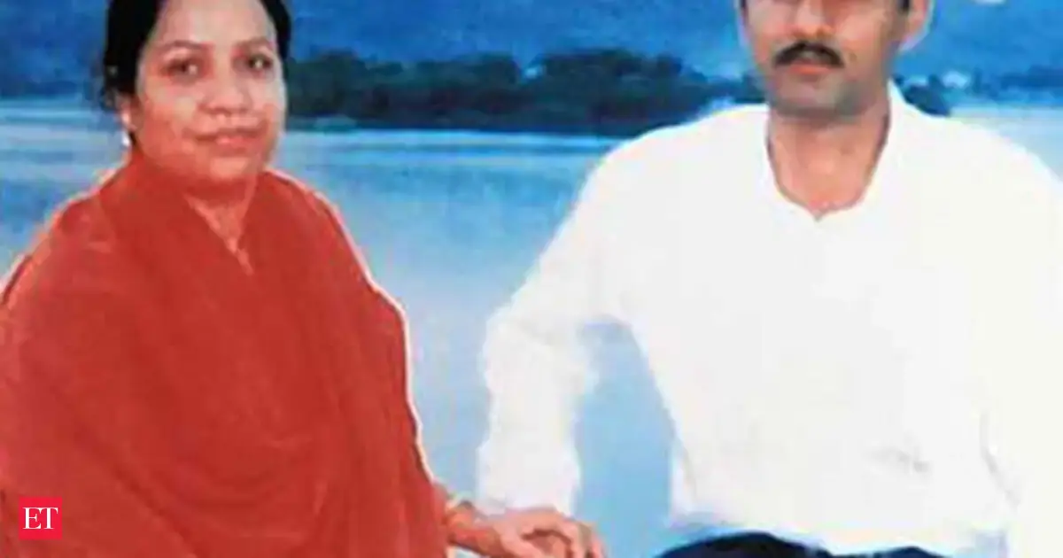 Sohrabuddin case: Four more witnesses turn hostile - The Economic Times