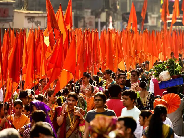 Colourful streets of Mumbai - Maharashtrans flaunt traditional swag on ...