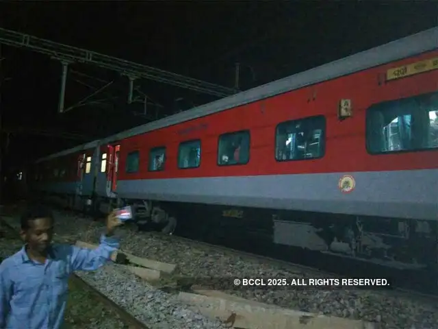 Train goes without engine for 13 km! - Ahmedabad-Puri Express ...
