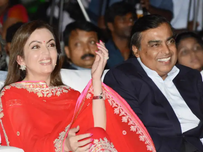 Mukesh Ambani: Decades ago, Mukesh-Nita romance blossomed at Piramal ...