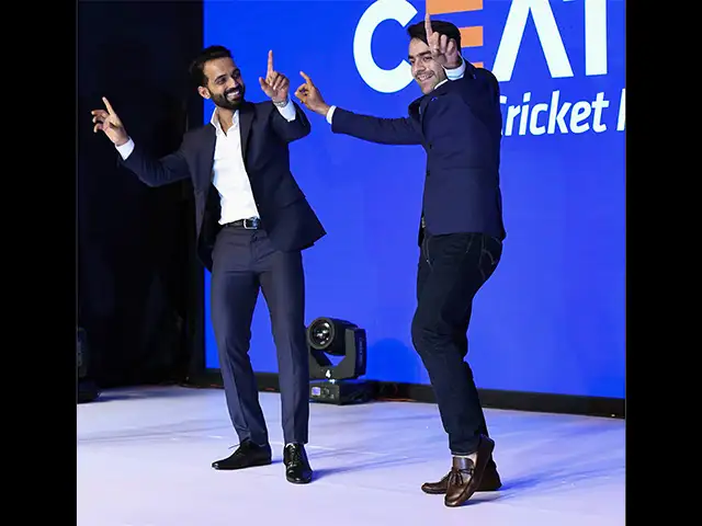 Happy Dance - Zorawar Dhawan's Smile, Chris Gayle's Indian Avatar Steal ...