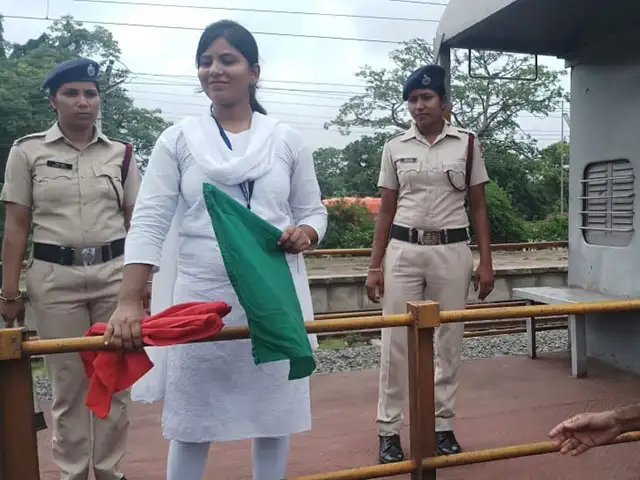 In a first, all-women crew takes charge of goods train - First time in ...