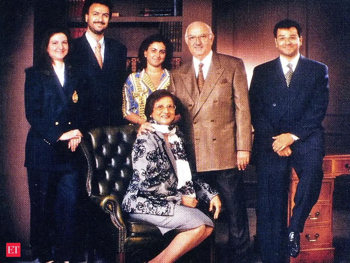 Chairman Of Shapoorji Pallonji Group, Passes Away At 93.