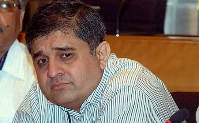 Amitabh Chaudhry of HDFC Life appointed CEO & MD of Axis Bank - The ...