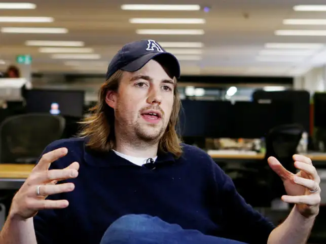 Tech billionaire Mike Cannon-Brookes buys Australia's most expensive ...