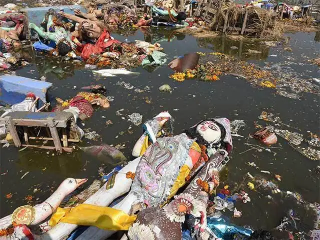 650 idols may end up in dying Yamuna - Pollution would be minimised ...