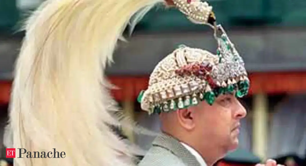 Imperial Crown of Austria - A Look Into King's Glory: 5 Iconic Crowns ...