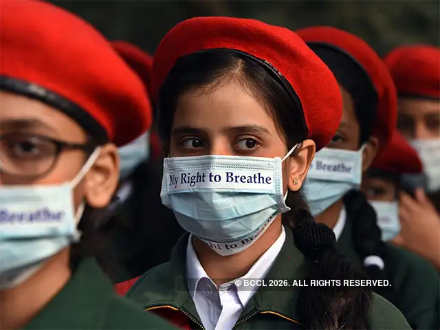 Anti-pollution air masks are a saviour - Capital under air distress ...
