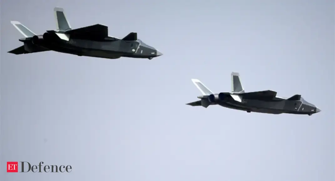 China shows J-20 jet's missiles for the first time at airshow - Long ...