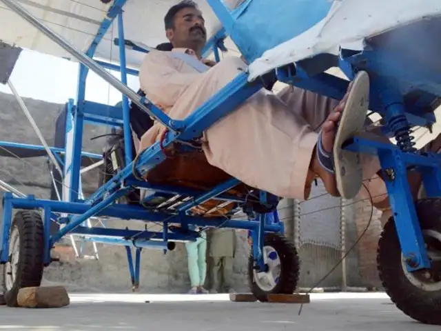 $600 homemade airplane - Pak popcorn seller builds plane from scratch ...
