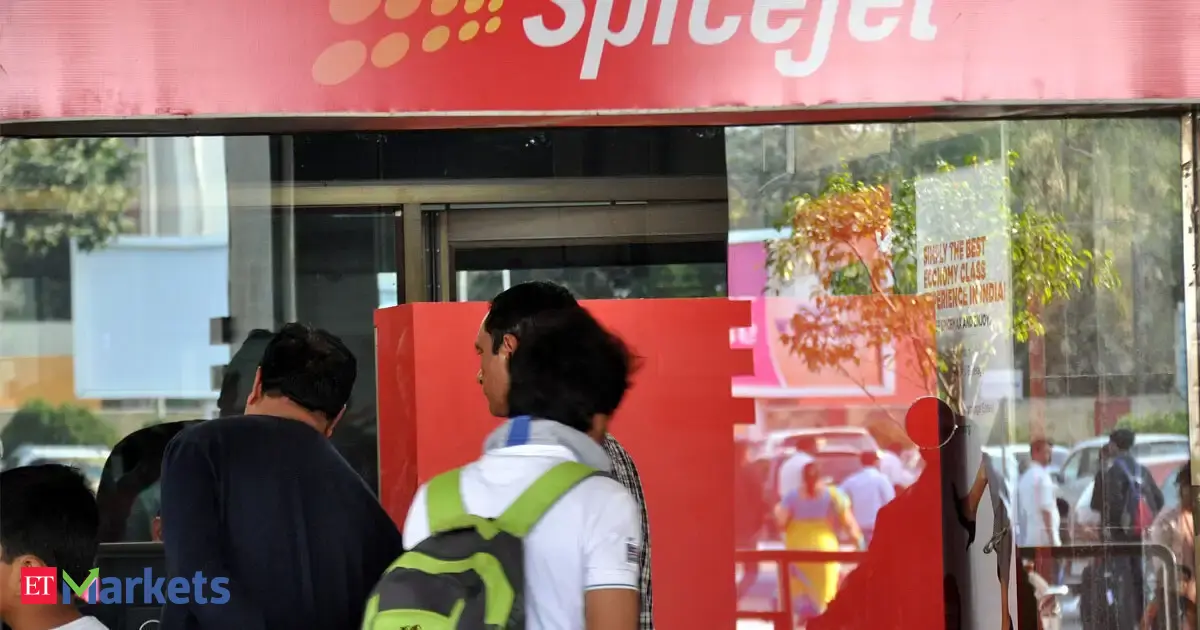 spicejet share price: SpiceJet shares plunge nearly 6% - The Economic Times
