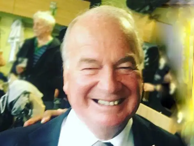 Duncan Fearnley - Sangakkara, Yuvi, Gary Kirsten: Retired Cricketers ...