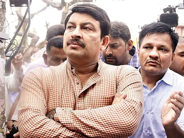 Manoj Tiwari - Welcome To Parliament! Smriti Irani, Gambhir, Sunny ...