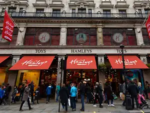 Reliance opens 100th Hamleys store in India - The Economic Times