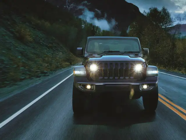 Class Above All - New Jeep Wrangler Comes With Leather Seats, In-Car ...