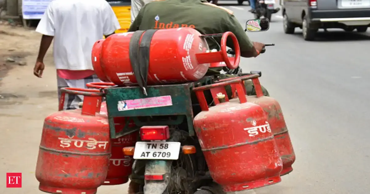 Indian Oil, HPCL and BPCL to shuffle cooking gas consumers - The ...