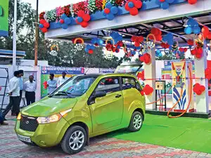 Automakers test the EV market - The Economic Times