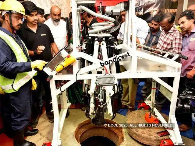 Robot that can end India's manual scavenging - Bandicoot: Robot ...