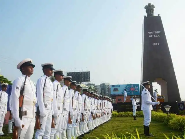Who is the Commander-in-Chief? - Indian Navy Day: Why is it celebrated ...