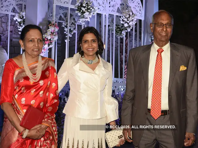 A Starry Night - A Starry Affair At Asad-Anam's Reception: Farah Khan ...