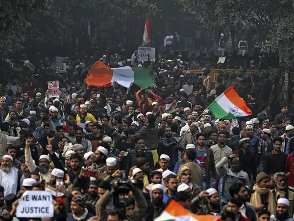 CAA Protests LIVE News: 5 dead in violence today in UP; govt reassures ...