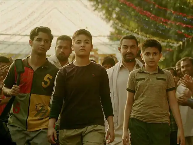 'Bajrangi Bhaijaan' - 2015 - 'Dabangg', 'Bahubali 2', 'Padmaavat': 10 B ...