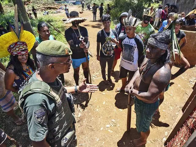 Tiny indigenous land highlights Brazil's environmental woes - Weeping ...