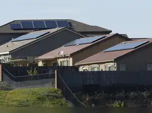 Solar Inverters: How do they work, their types and applications - The ...