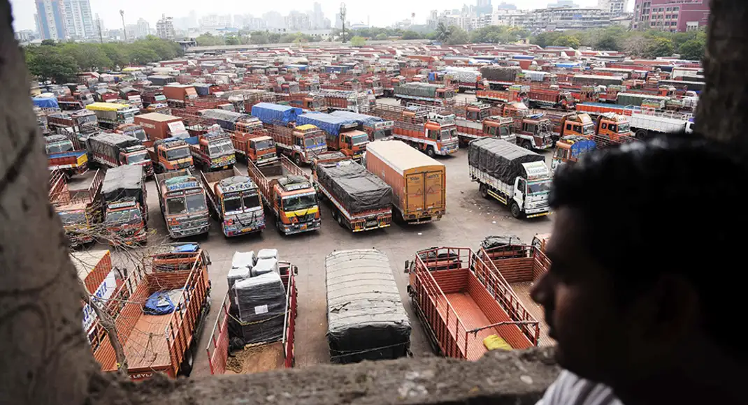 The Trucking Industry Runs Into Big Roadblocks Amid The Lockdown India