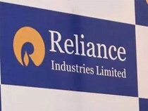 ril: RIL plans to raise up to Rs 10,000 crore via bonds - The Economic ...