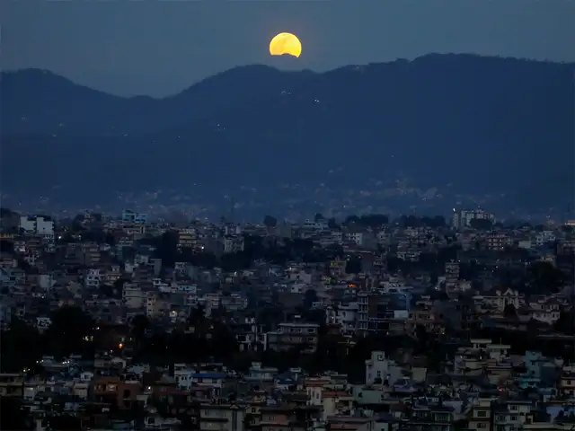 Flower Moon in Kathmandu - Spectacular views of the Super Flower Moon ...