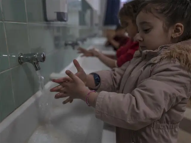 French children return to school, learn social distancing - Back to ...