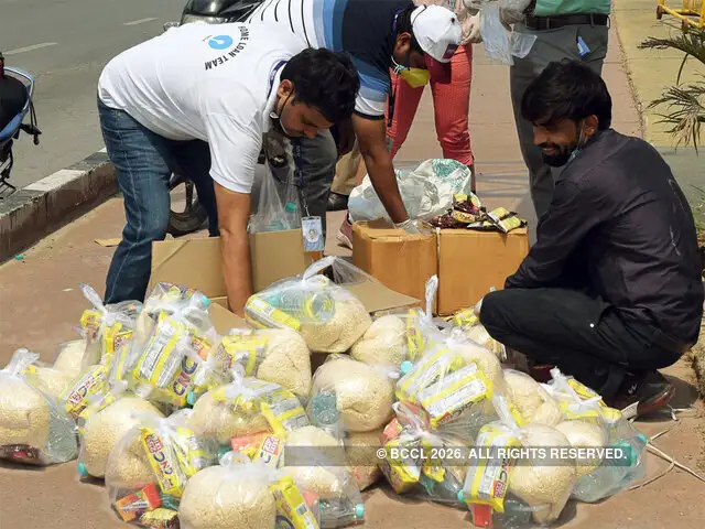 Use and throw - Coronavirus collateral: Single-use plastic is back ...