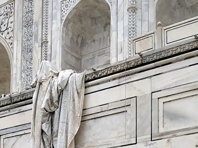 Marble wonder - Taj Mahal damaged by thunderstorm | The Economic Times