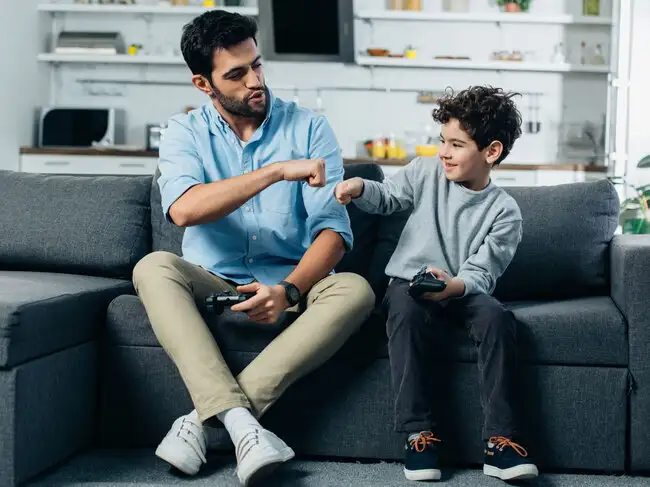 Indian parents, children spend the same amount of time playing online ...
