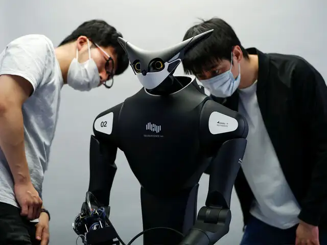 Japanese robot to clock in at a convenience store in test of retail ...