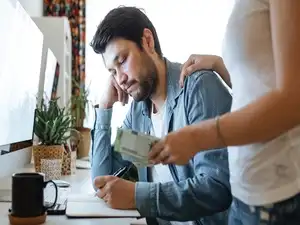 job loss: Lost your job abroad? Here are 8 steps to survive the crisis ...