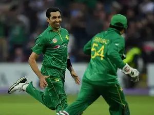 Pakistan pacer Umar Gul announces retirement from all forms of cricket ...