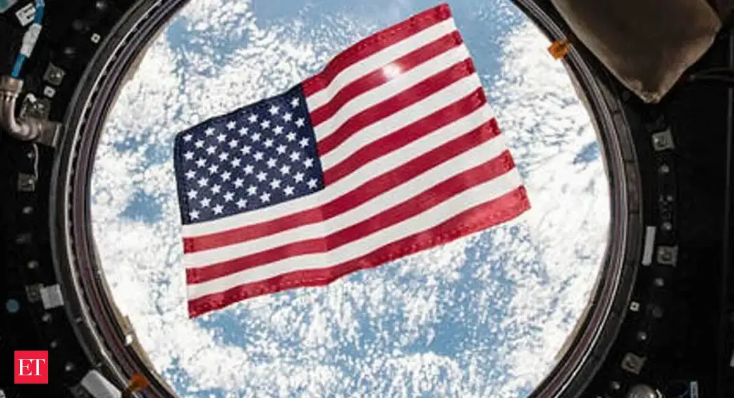 Voting from the ISS - Astronaut casts vote from International Space ...