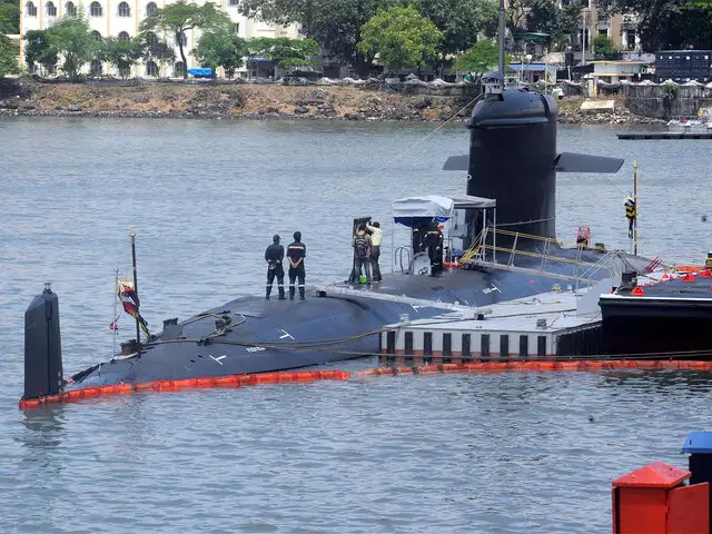 Project-75 - Indian Navy's Scorpene class submarine Vagir with superior ...