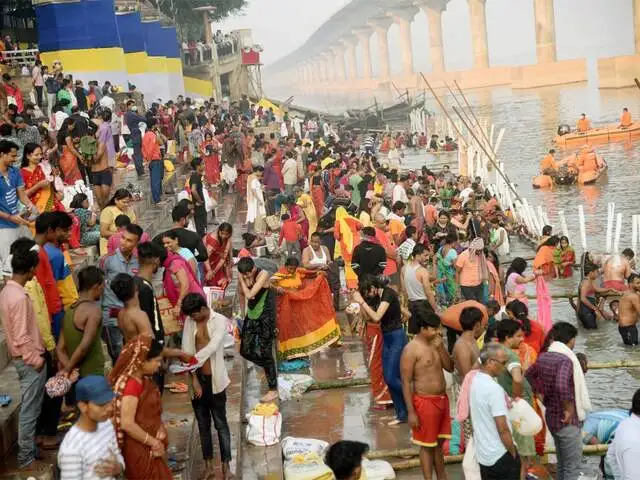 Chhath Puja in West Bengal - Chhath celebrated under the spectre of ...