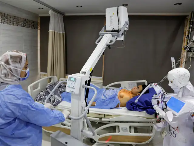 Cira-03 - Egyptian inventor trials robot that can test for COVID-19 ...