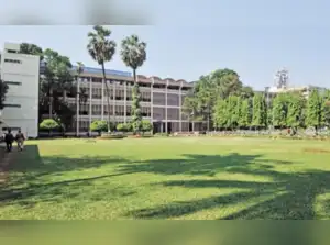 IIT Bombay sees 21 international offers on Day 1 of final placements ...