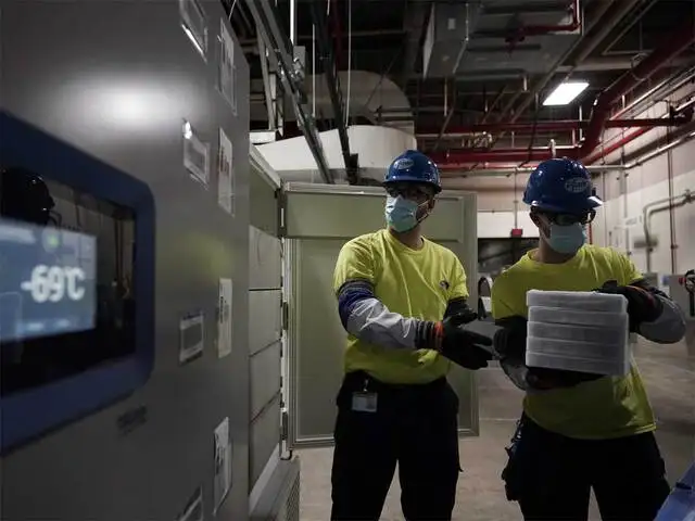 Tracking shipment - Covid-19 vaccine shipments begin in historic US ...