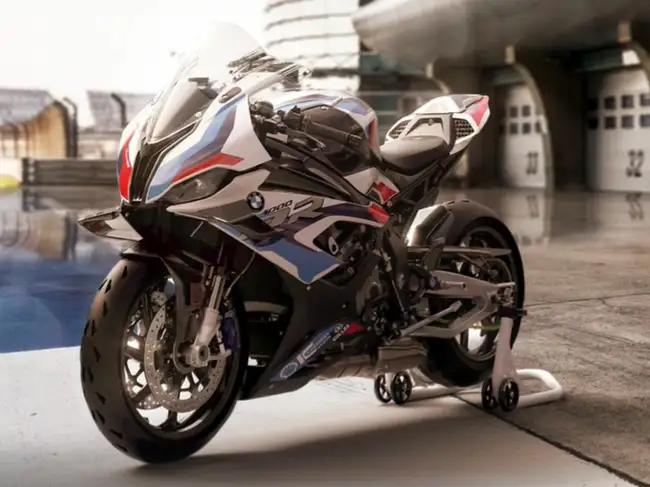 BMW M1000RR Price: BMW launches M1000 RR in India, the premium ...