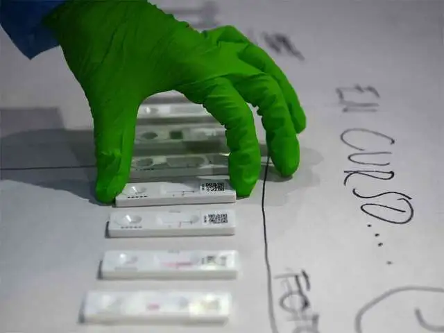 Evading reality - 5,000 attend rock concert in Barcelona after COVID-19 ...