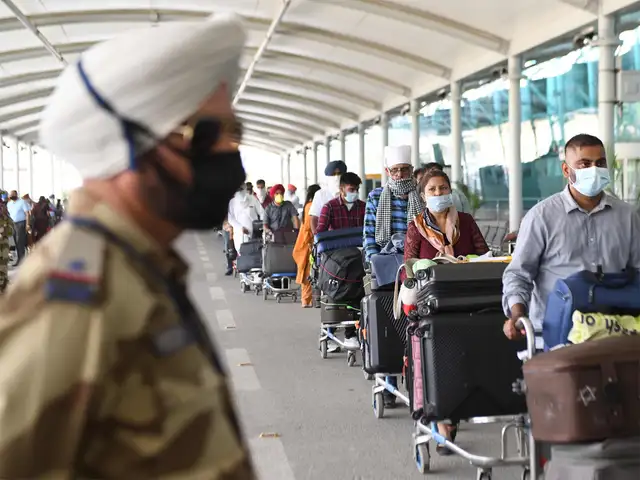 Closing borders - Pandemic aid begins to arrive in coronavirus-stricken ...