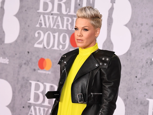 Singer Pink: Pop singer Pink to be honoured with Icon Award at ...